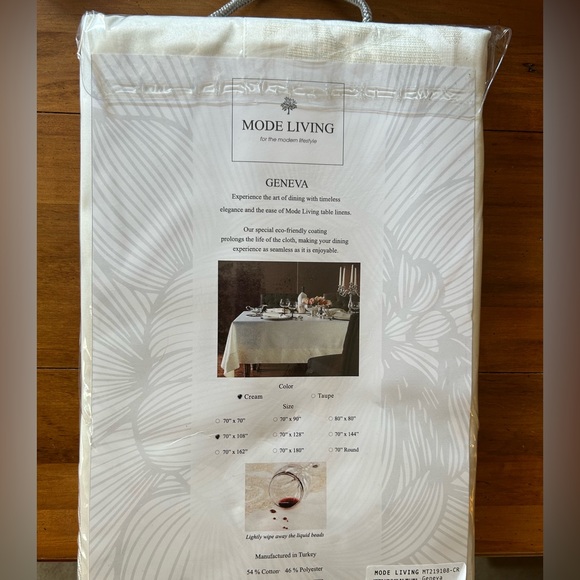 Mode Living | Dining | Nwt Brand New Cream Color 7x 08 Beautiful Table ...